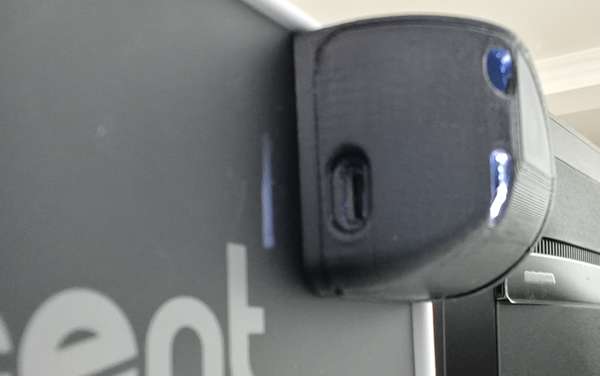 目前处于测试阶段：DE1 的 USB-C 适配器